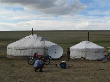 Tradiciones de los nómadas rusos en el Parlamento Europeo - RT