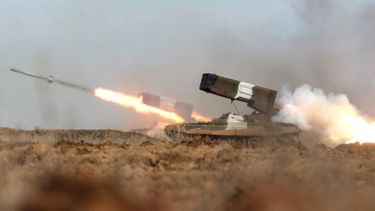 Rusia está desarrollando un novedoso sistema lanzallamas pesado - RT