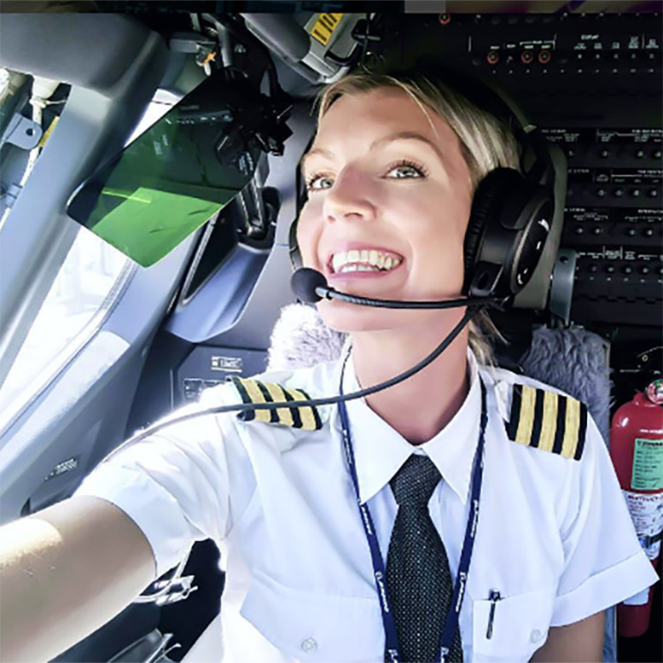 ¿La piloto más sexi del mundo?: Una aviadora sueca causa furor en ...