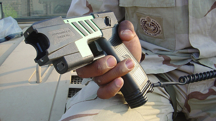 España: La Guardia Civil dotará a los agentes de armas eléctricas taser ...