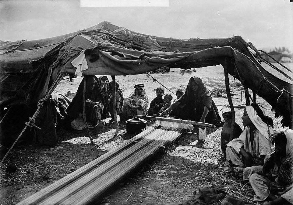 Así vivían los beduinos del desierto hace un siglo