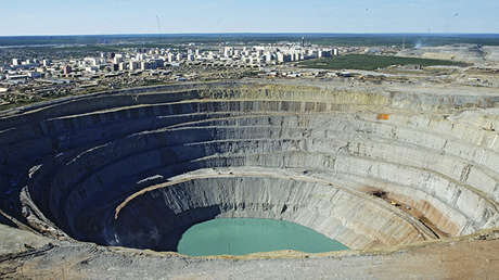 Evacúan a más de 150 personas tras inundación de una mina de diamantes ...