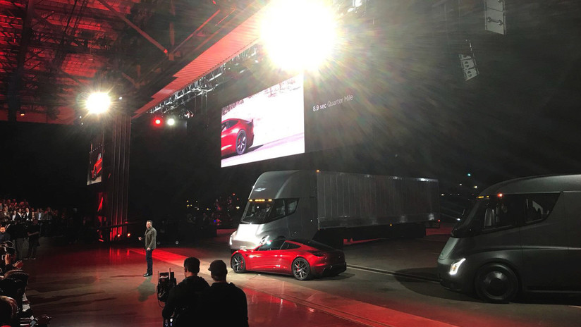 Nunca visto: Tesla presenta su innovador camión eléctrico (VIDEOS ...