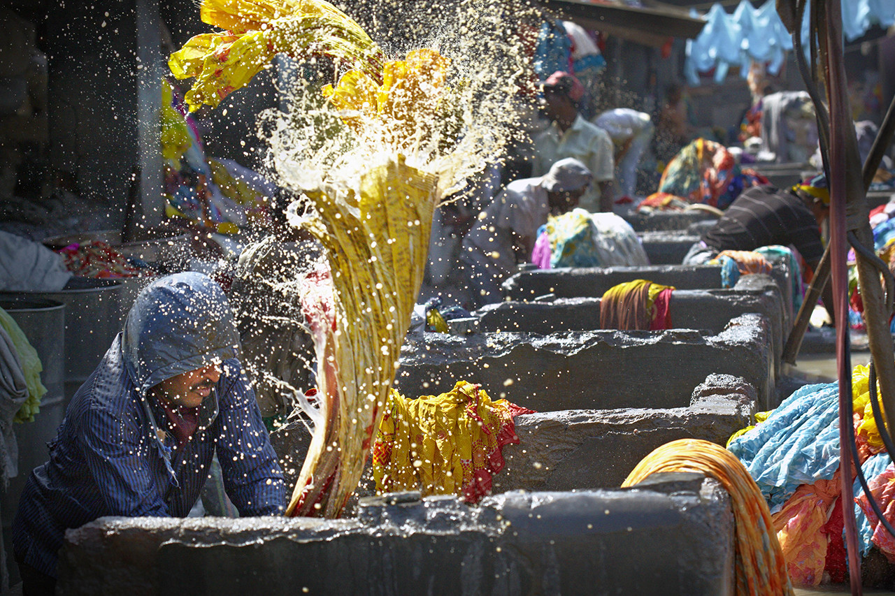 Lavandería tradicional al aire libre en la India: Así limpian la ropa ...