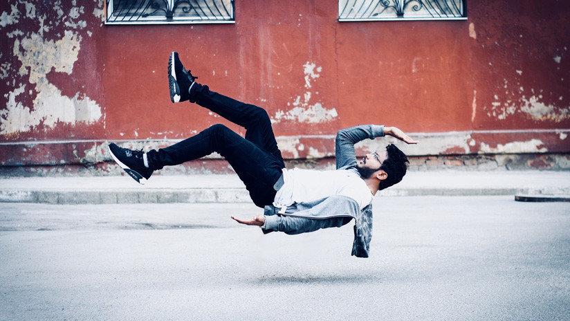 FOTO: Una ilusión óptica con un hombre 'levitando' desconcierta a los ...