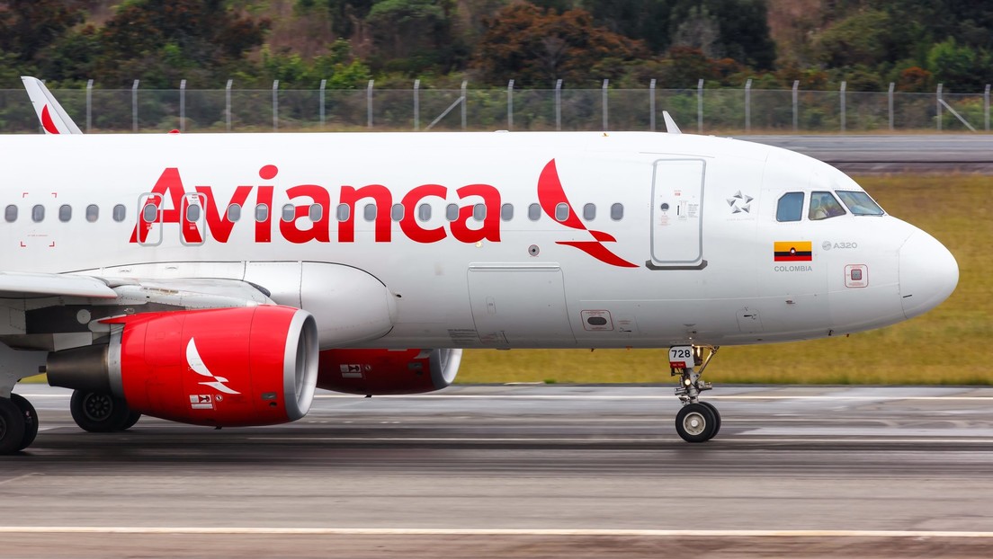 Un globo obliga a aterrizar de emergencia a un Airbus A320 de Avianca ...