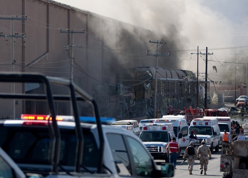 México: Una fuerte explosión en una fábrica deja decenas de heridos y ...