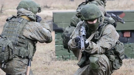 Russian army to get next-generation Kalashnikovs — RT World News