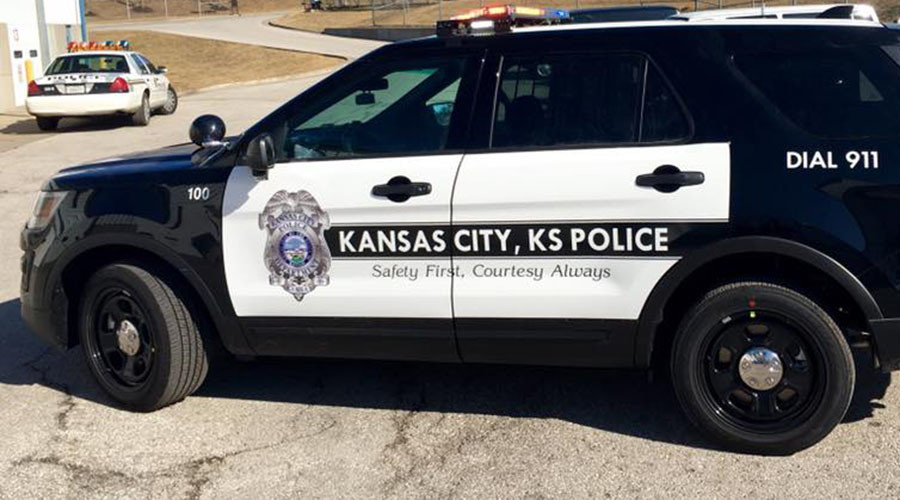 Police captain shot and killed in Kansas City, Kansas — RT USA News
