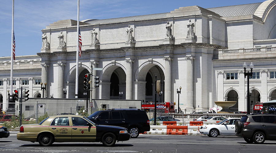Bomb threat forces mass evacuation of DC Union Station during rush hour ...