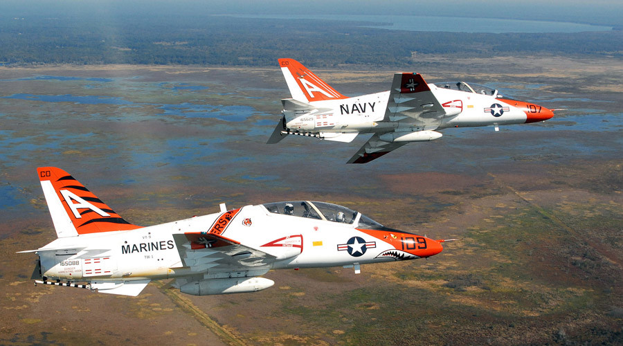 US Navy grounds training jets over oxygen concerns — RT USA News