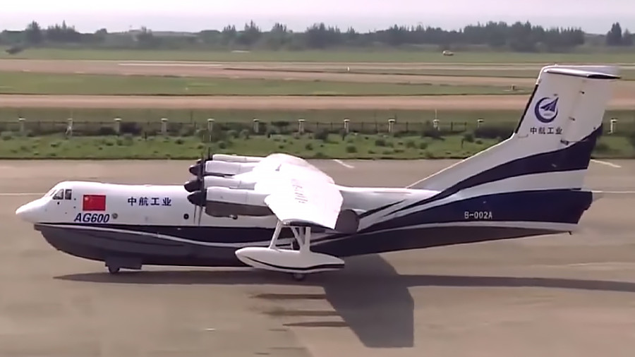 World's largest amphibious aircraft makes maiden flight in South China ...