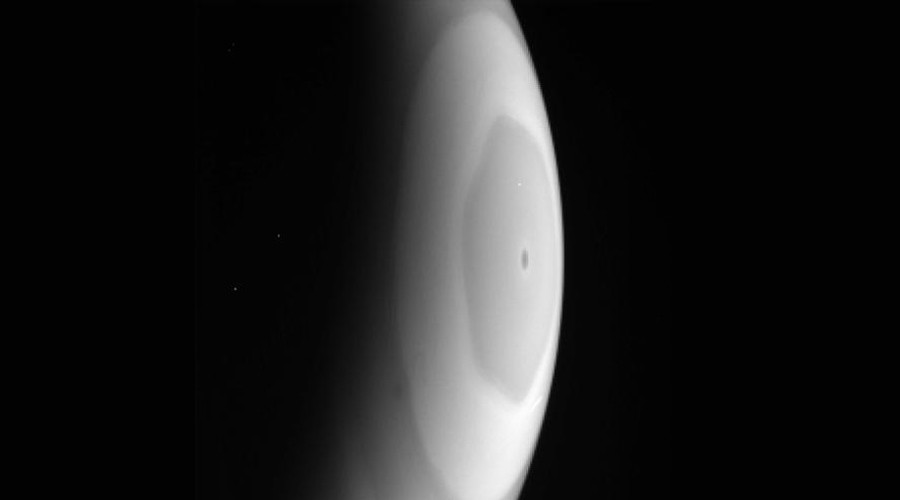 Out of this world: Cassini snaps rare photos of Saturn’s ‘hexagon ...