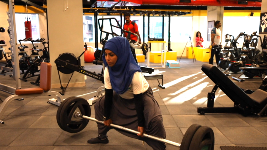 ‘Strongest woman ever’: Hijab-wearing bodybuilder defying stereotypes ...