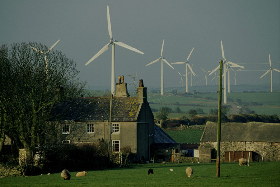 Renewables share in UK’s power generation hits record high — RT ...