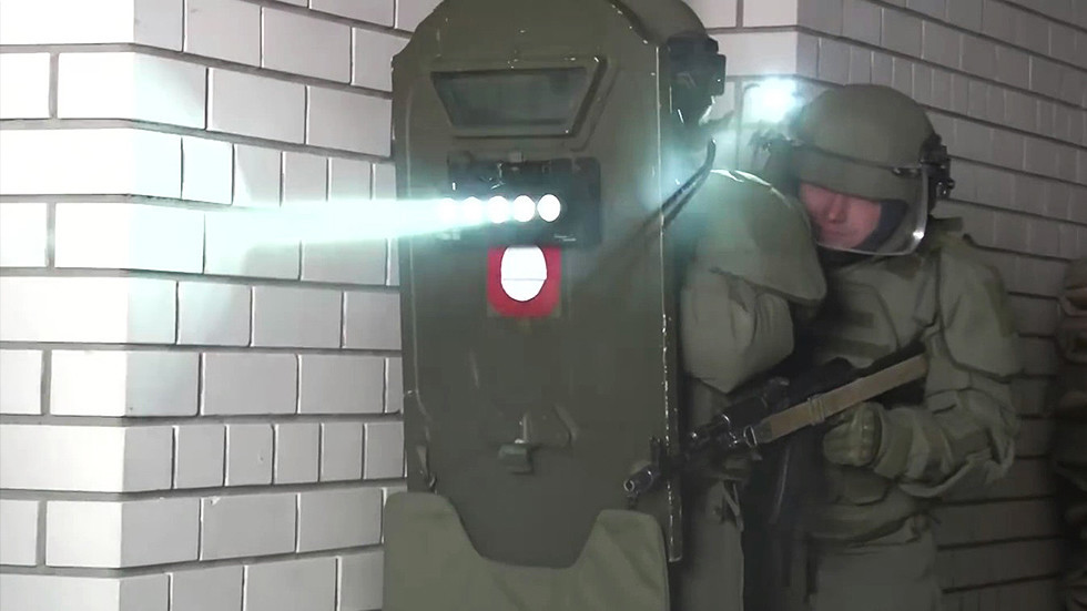 WATCH Russian special forces take ‘hallucination-inducing’ shield into ...