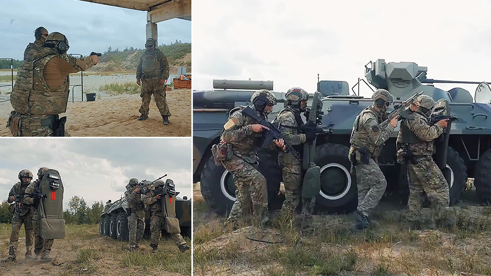 No blank rounds! Russian Spetsnaz exchange LIVE FIRE in chilling ...