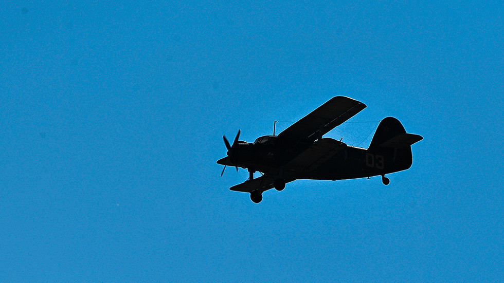 WATCH heart-clenching video from INSIDE CRASHING PLANE in Russia — RT ...