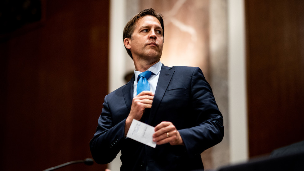 US senator's solution to ‘Make Senate Great'? Cut the cameras, don't ...