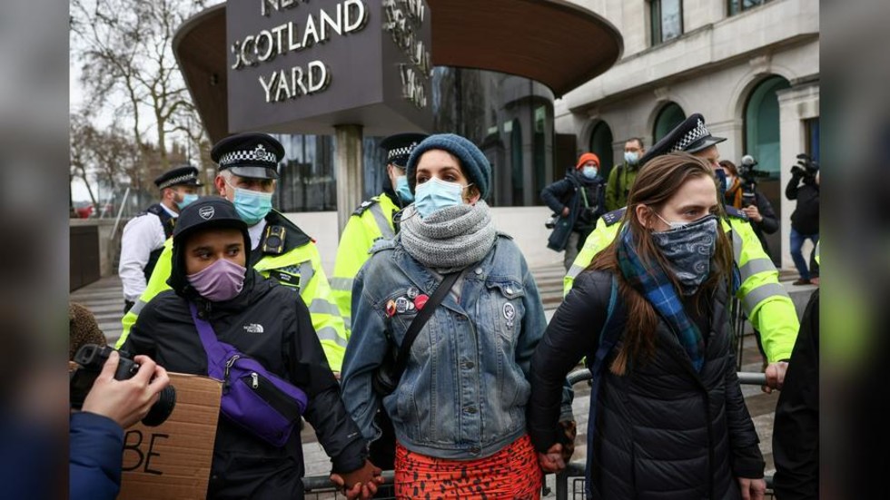 Met Police chief REFUSES to resign as protesters amass outside Scotland ...