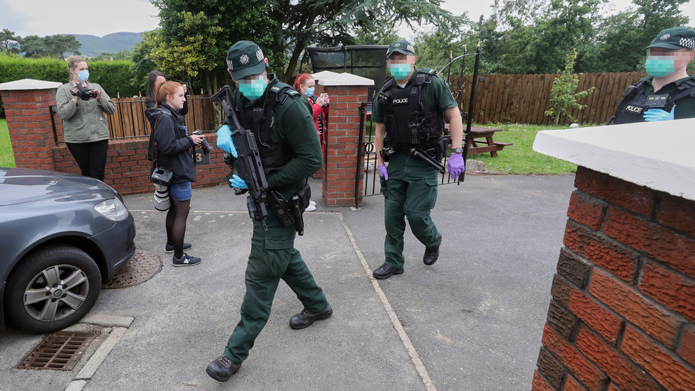 UK police detain 1,100 people in 1 week in county lines drug dealing ...