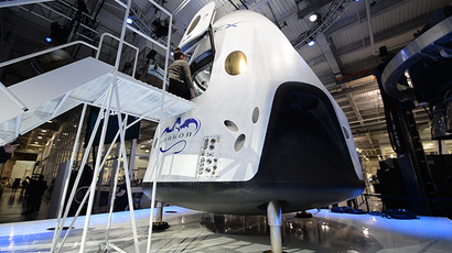 Russia to begin building record-setting super-heavy space rocket — RT ...