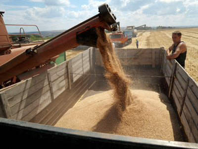 Russia's July grain exports second highest in history — RT Business News