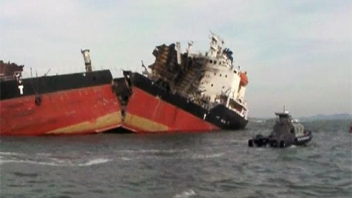 Five killed as explosion tears ship apart off Korean coast (VIDEO) — RT ...