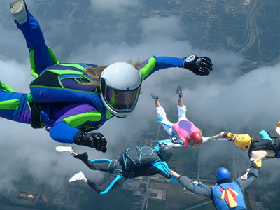 Baumgartner sets world record for highest and fastest ever freefall ...