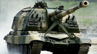 Putin sees Russia’s ‘flying tank’ make its debut — RT World News