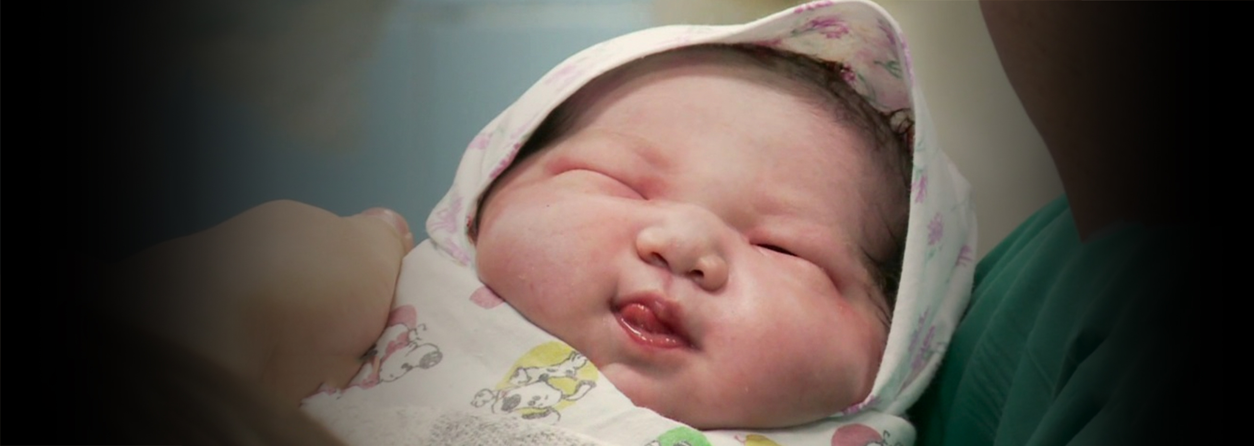 When mum comes to the rescue. Newborn Russia — RTD